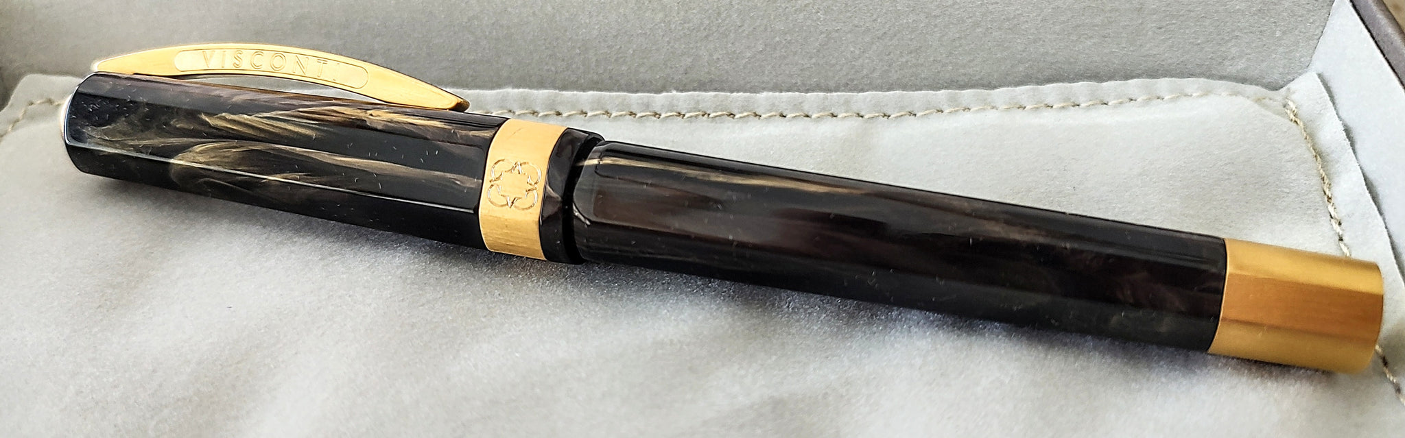 Visconti Opera Gold Fountain Pen Black – Florida Fountain Pen